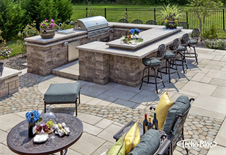 Techo-Bloc Outdoor Kitchen, Patio - Astro Masonry, Long Island, NY