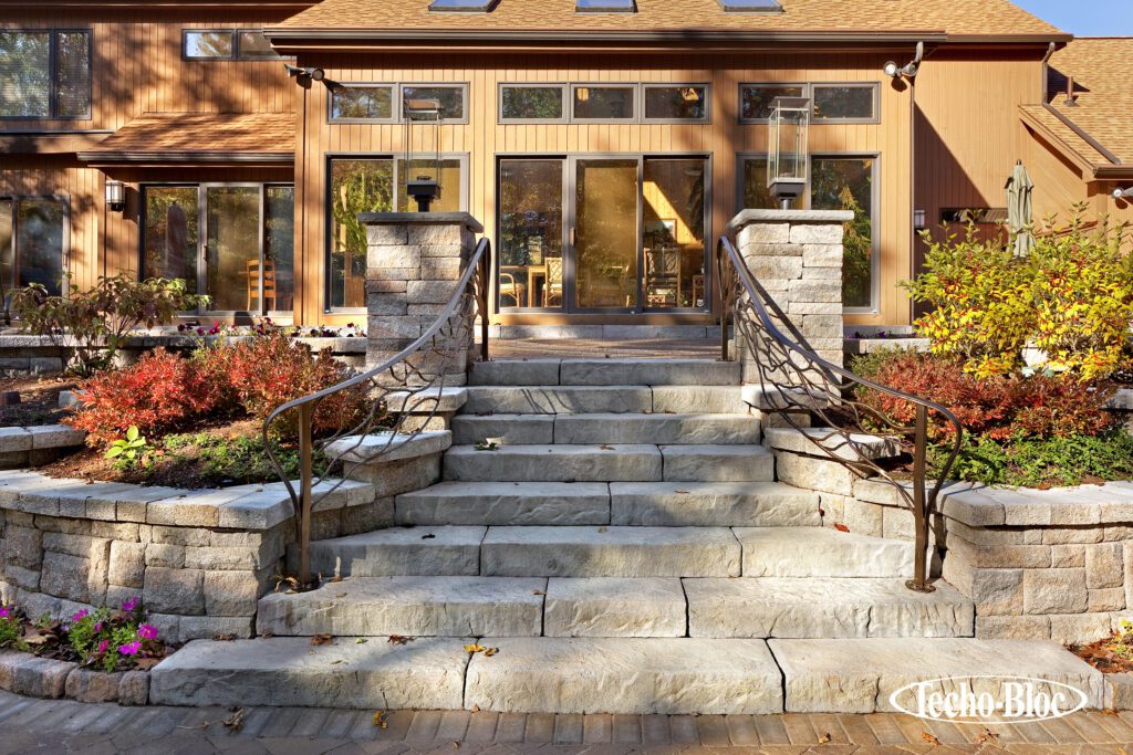Buy Techo-Bloc Röcka Step —Long Island, NY & NYC Delivery - Astro Masonry